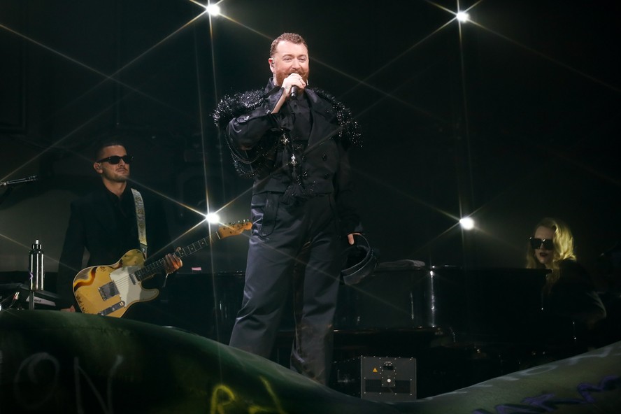 Saiba o que estava escrito no cenário do show de Sam Smith no Lollapalooza