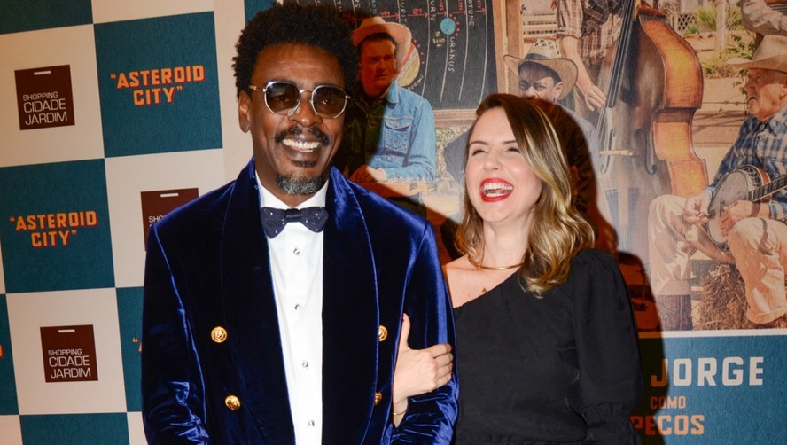 Seu Jorge curte 'vale night' com Karina Barbieri após nascimento do ...