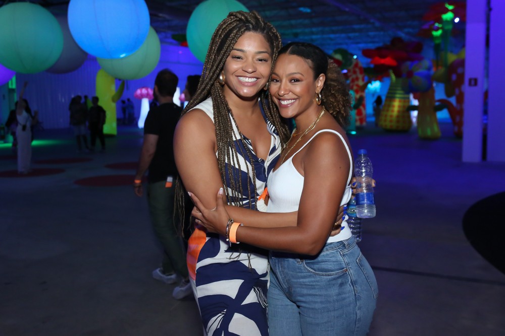 Sheron Menezzes, Débora Nascimento e mais levam filhos à exposição ...