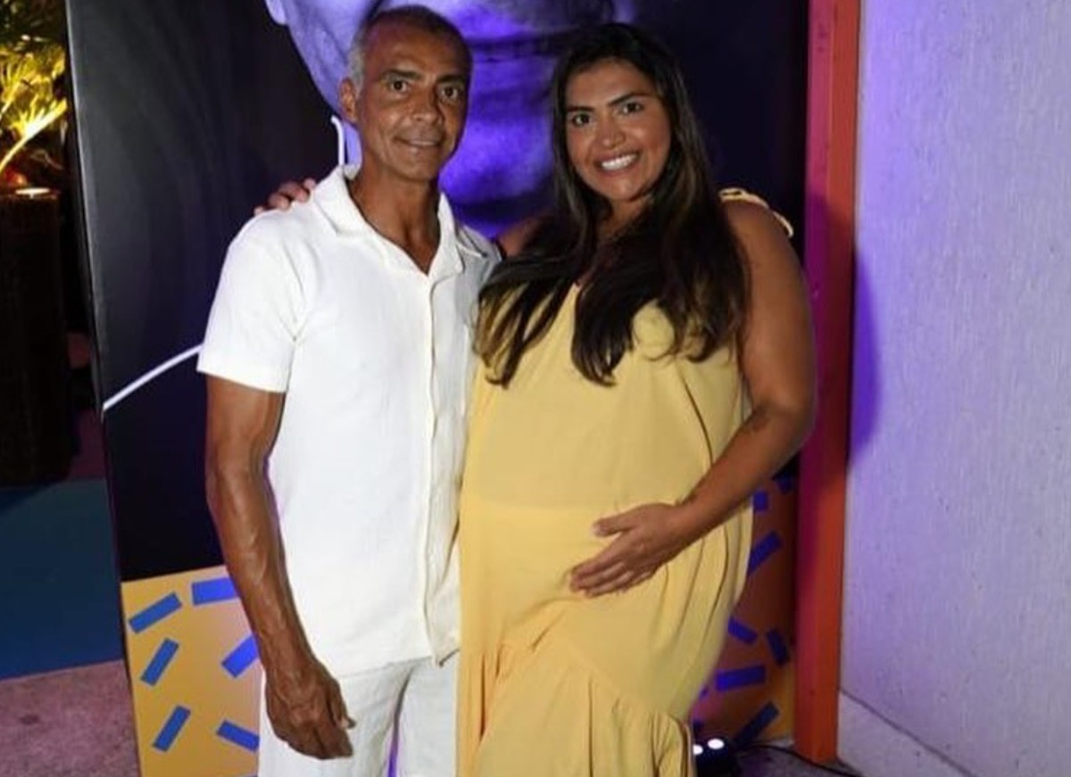Romário posta primeira foto com nova neta, Sofia
