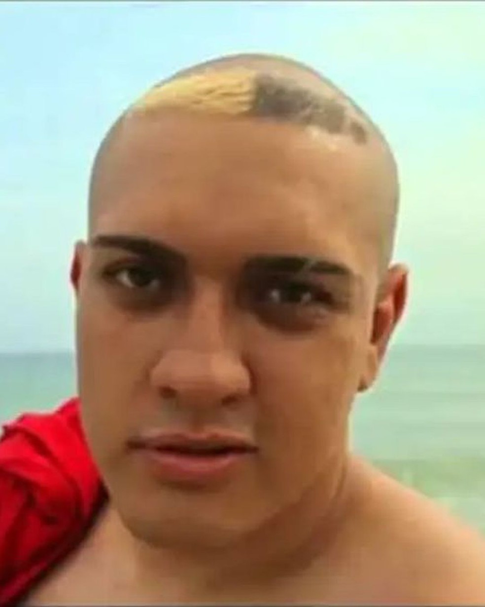 Após perder 50 kg, MC Binn resgata fotos antigas e questiona: 'Quem ...