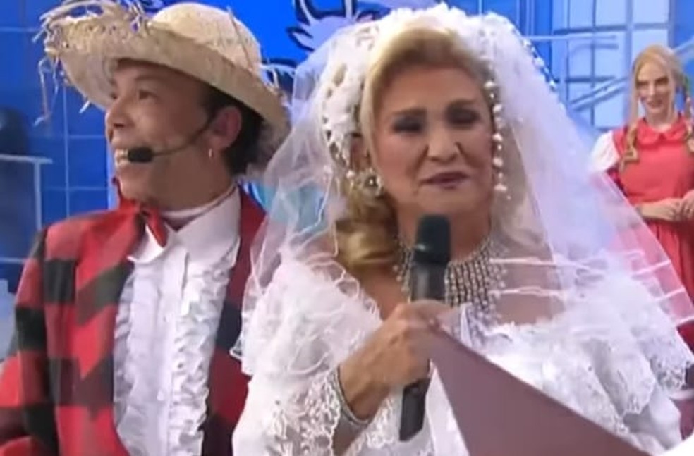 Chrystian recriou cena de 'Titanic' com Hebe Camargo na TV; imagens ...