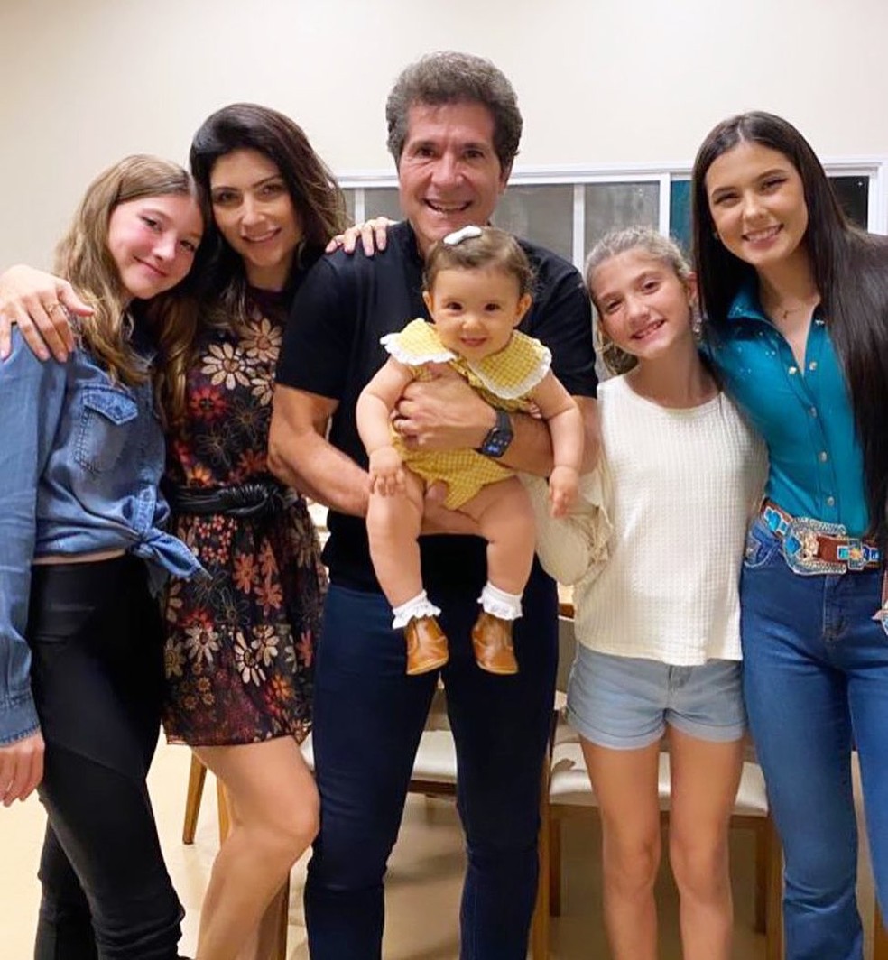 Filha de Daniel imita cantoria do pai e encanta fãs: 'Fofa demais'