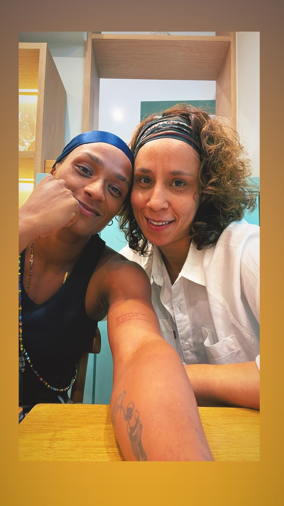 Thalita Carauta quebra discrição e compartilha foto rara em clima de ...