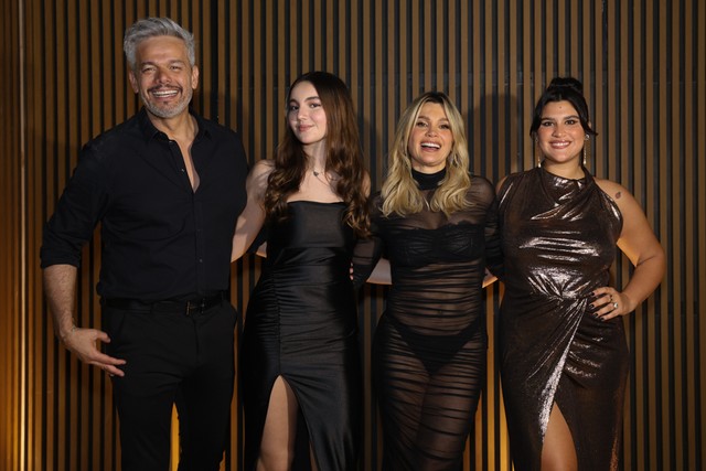 Flávia Alessandra: 'Eu era só a artista, brindando e sorrindo, e ...