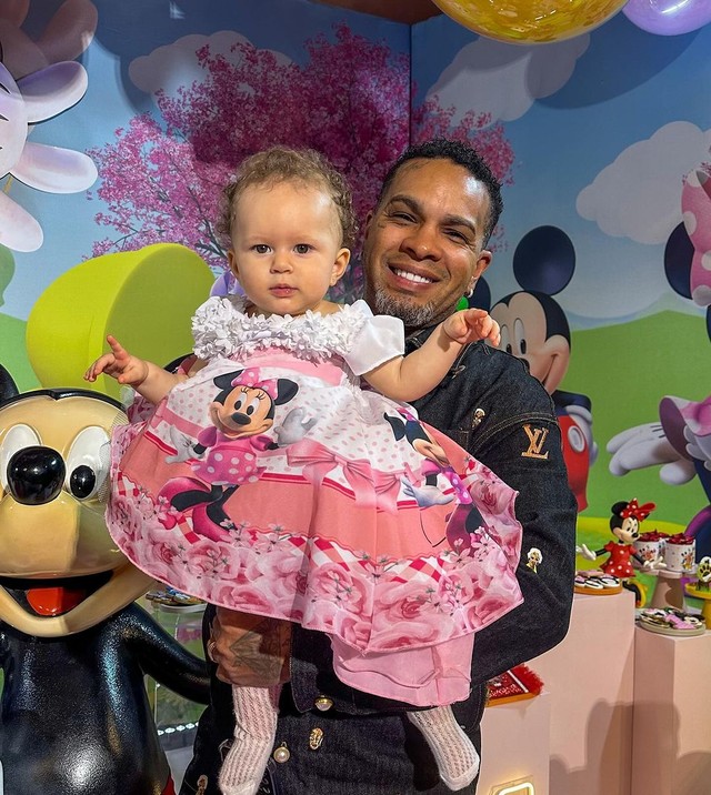 Rodriguinho celebra 1 ano da neta mais nova: 'Legado'