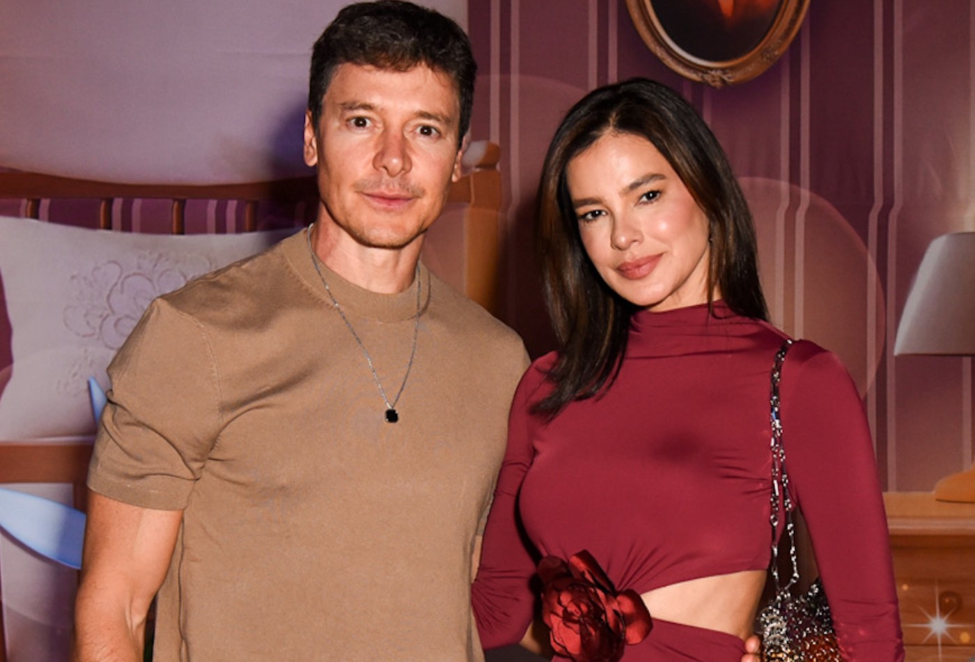 Vera Viel comemora 22 anos de casada com Faro: 'Dinheiro, fama, sucesso ...