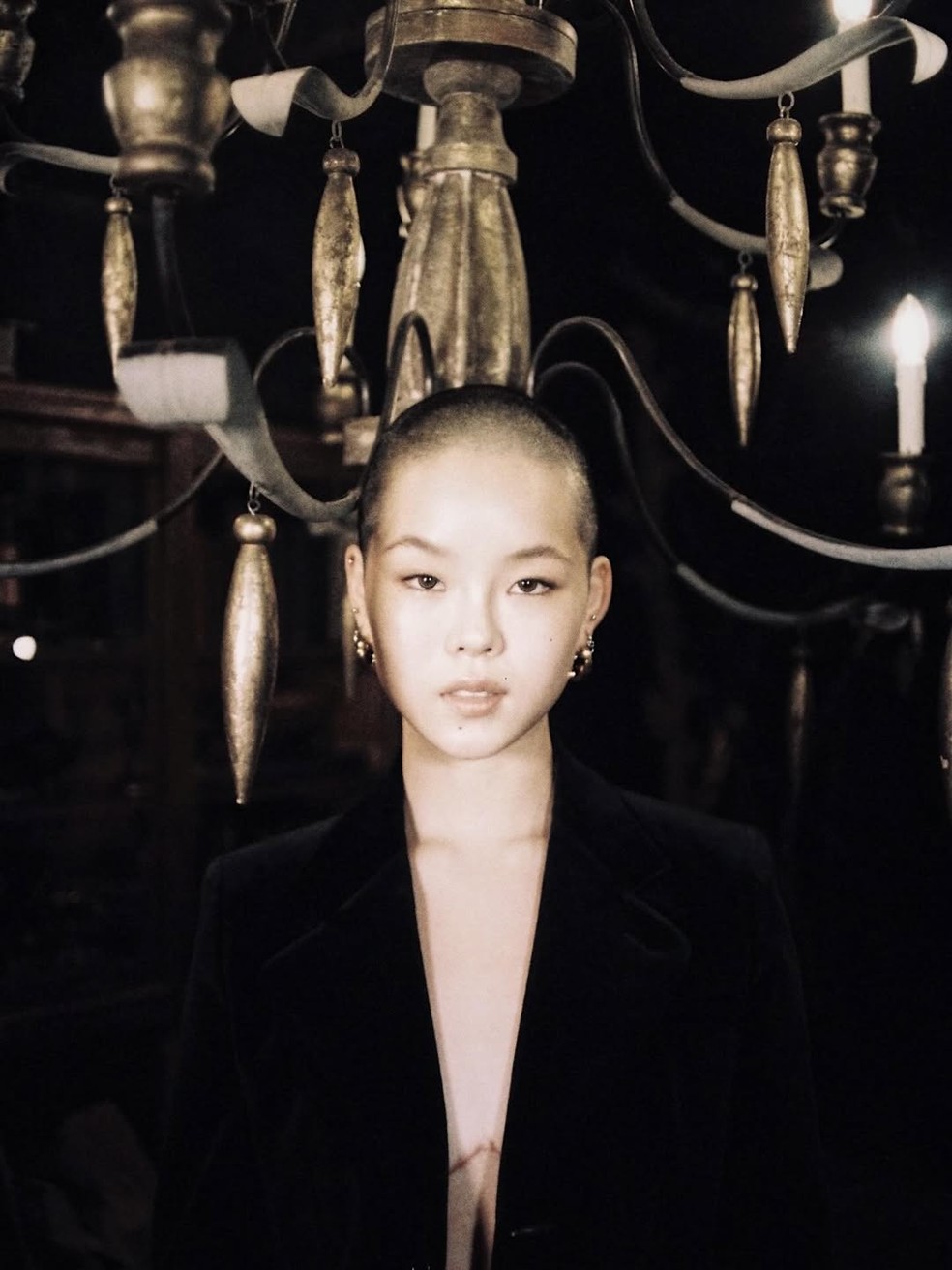 COCONA, do XG, revela ser transmasculino não-binário e compartilha cirurgia de mastectomia