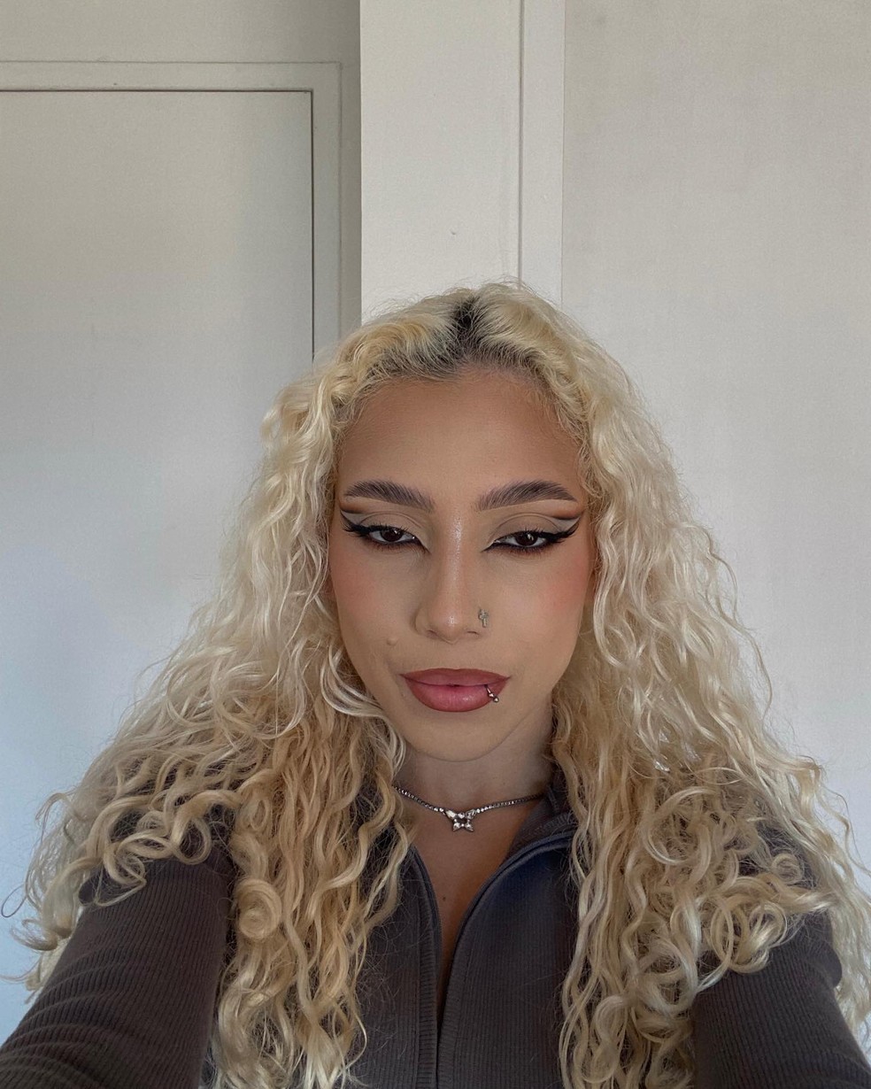 Perfil oficial anuncia morte da maquiadora e influencer Juliana Rocha