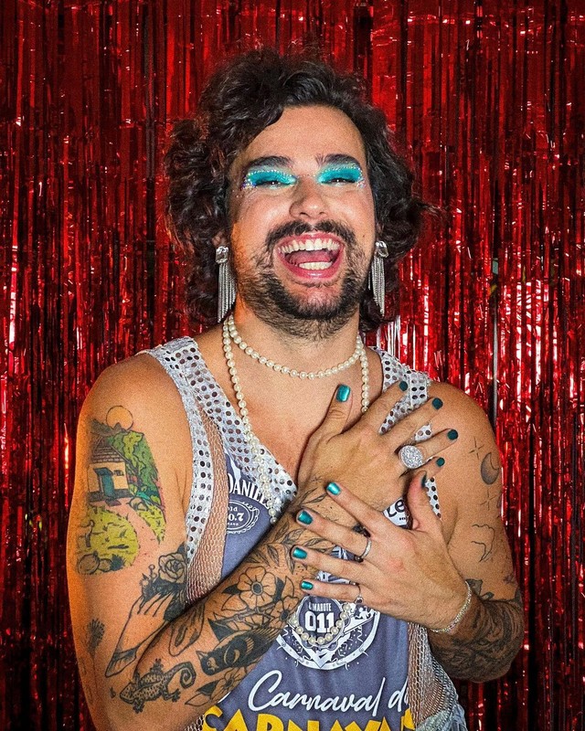 Quem é Vítor diCastro, influencer dos signos que conquistou as redes ...