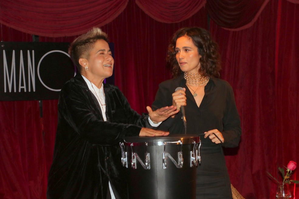 Nanda Costa e a esposa, Lan Lanh, participam de projeto no Rio; vídeos