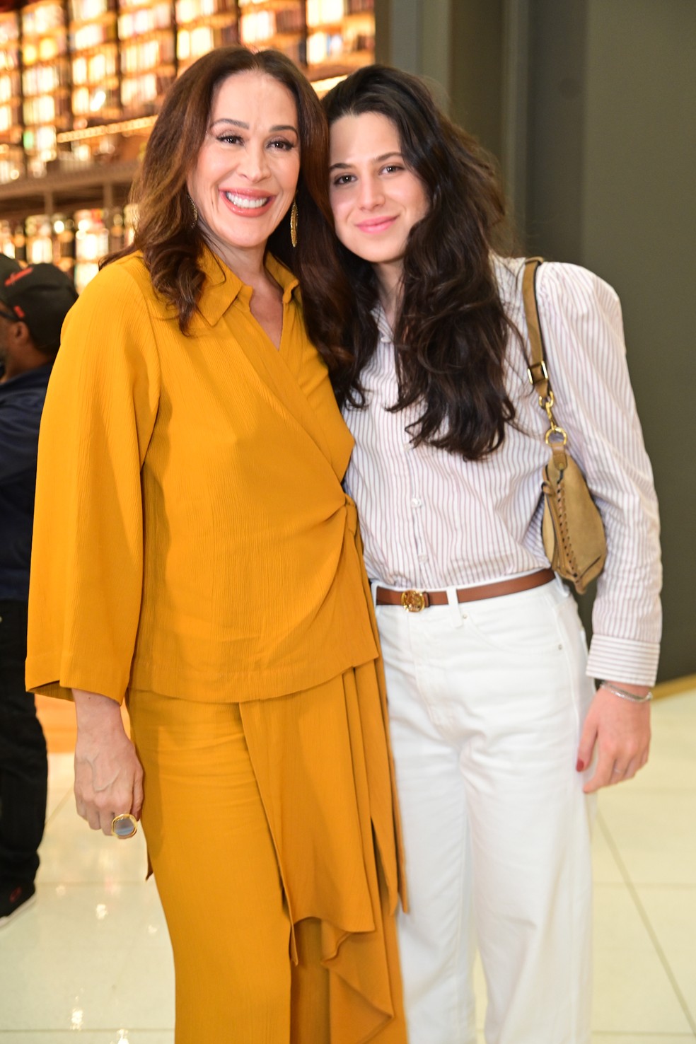 Filha de Claudia Raia fala de declaração da mãe sobre vibrador