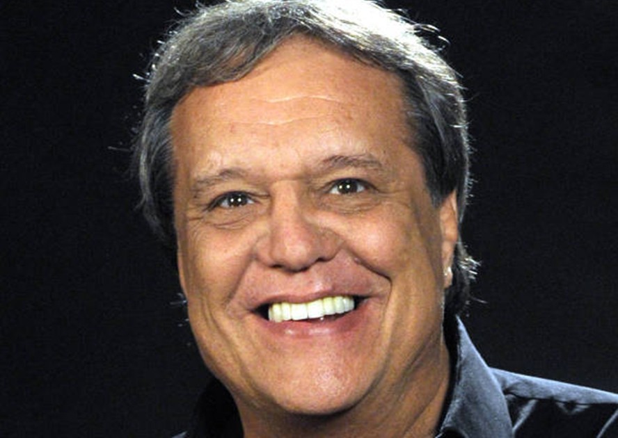 Dennis Carvalho ganhou estrela na Calçada da Fama dos Estúdios Globo