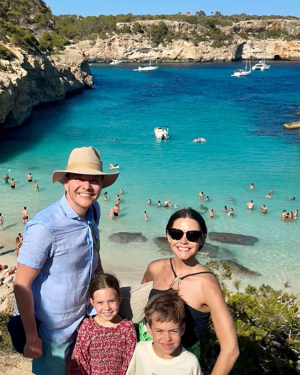 Michel Teló desbrava a Espanha com a família: 'Amo nossos rolês'; fotos
