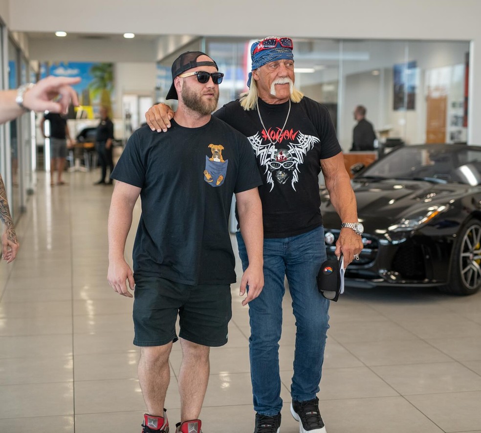 Filho emociona com homenagem a Hulk Hogan: 'Faria qualquer coisa pra tê ...