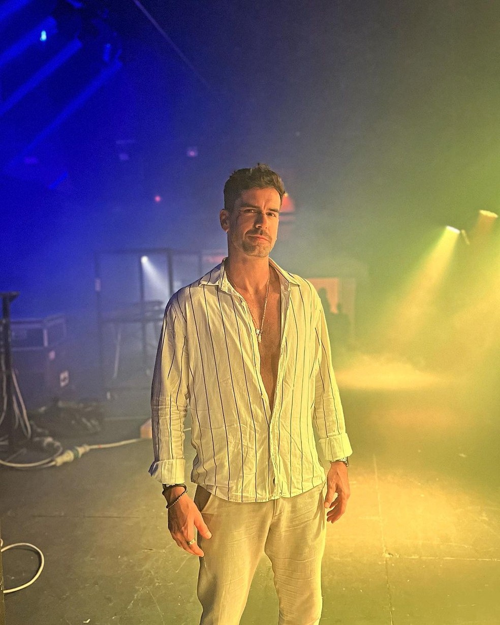 Após follow de Ricky Martin, Marcos Pitombo manda indireta para cantor