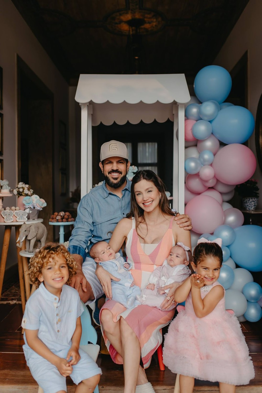 Biah Rodrigues e Sorocaba celebram três meses dos gêmeos com festa temática