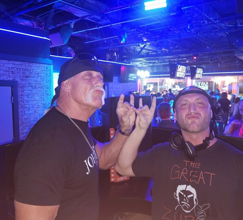 Filho emociona com homenagem a Hulk Hogan: 'Faria qualquer coisa pra tê ...