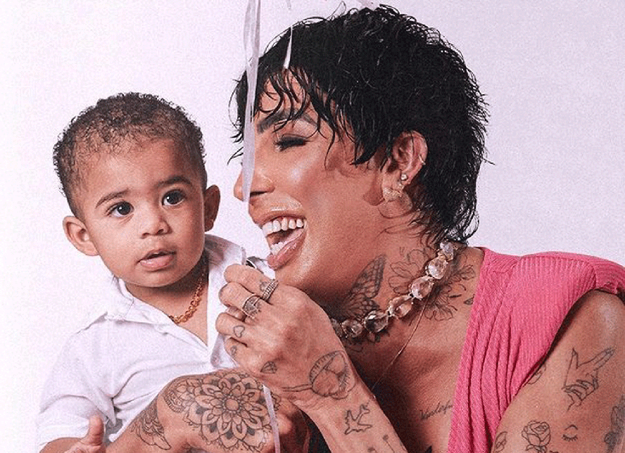 Pepita sobre maternidade: 'Eu tenho muito orgulho de ser uma travesti mãe'