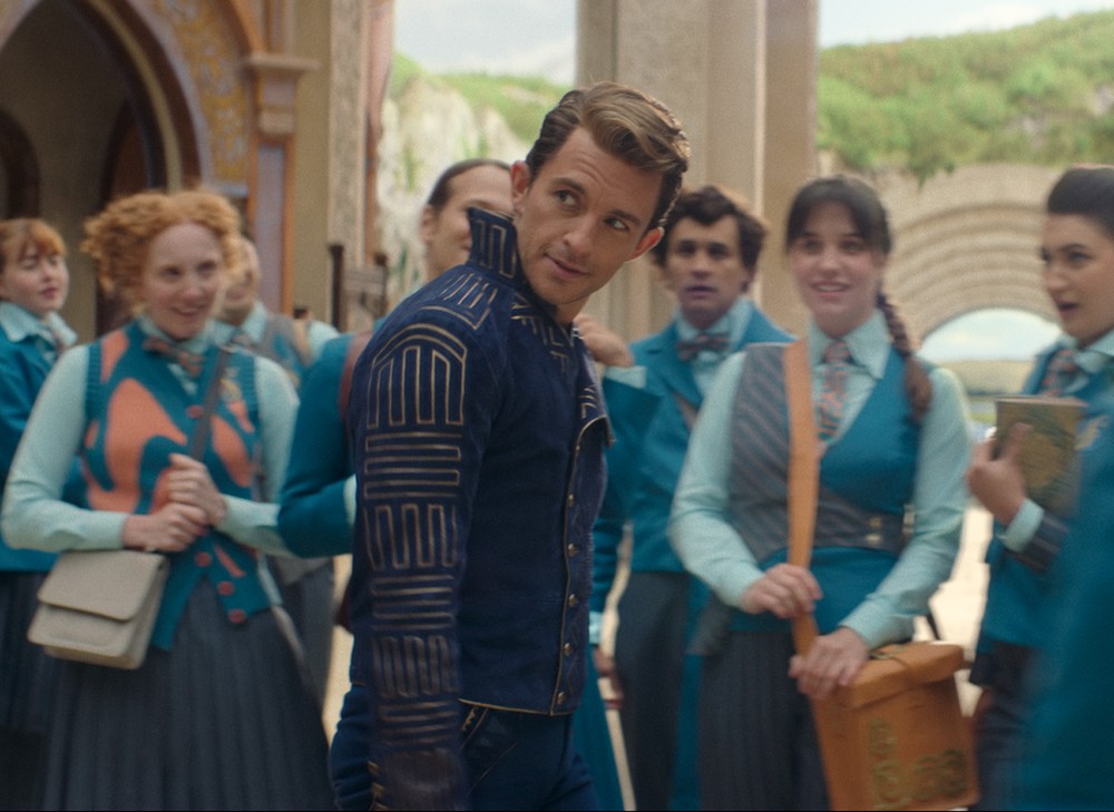 'Wicked': veja fotos oficiais de filme com Ariana Grande e Cynthia Erivo