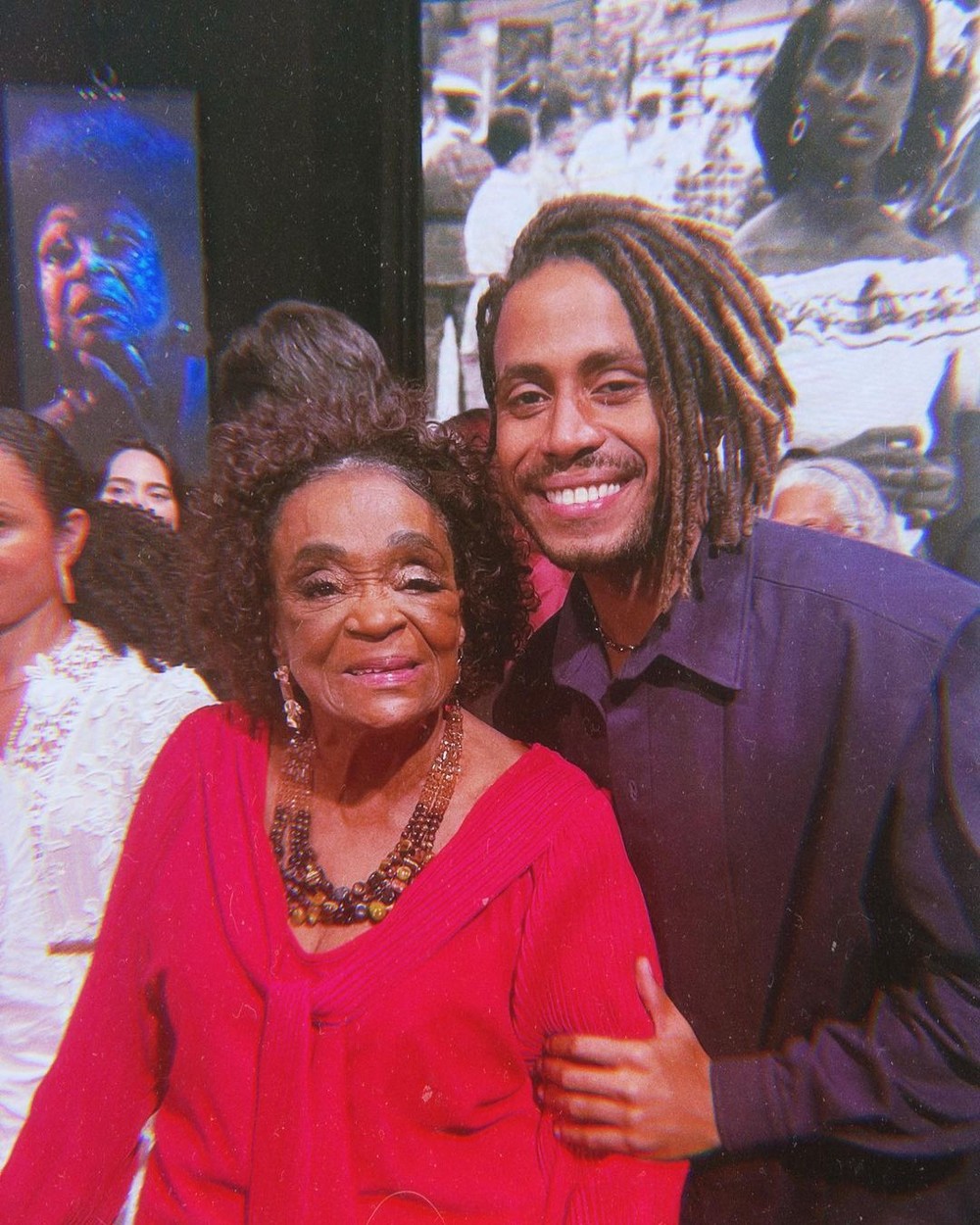 Artistas negros reverenciam Léa Garcia: 'Lá se vai uma rainha'