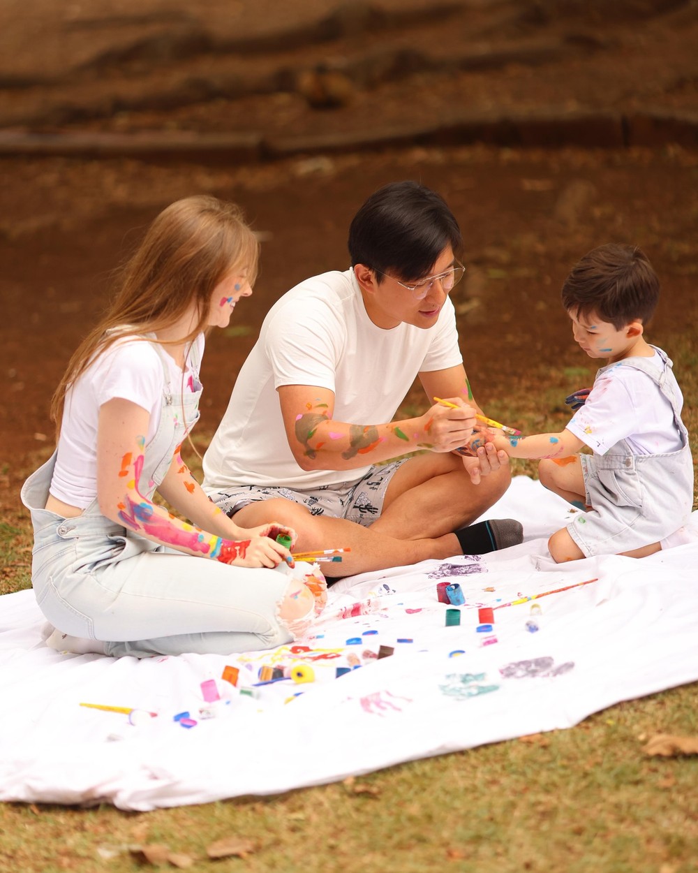 Sammy faz ensaio com Pyong Lee e o filho após acusações de alienção ...