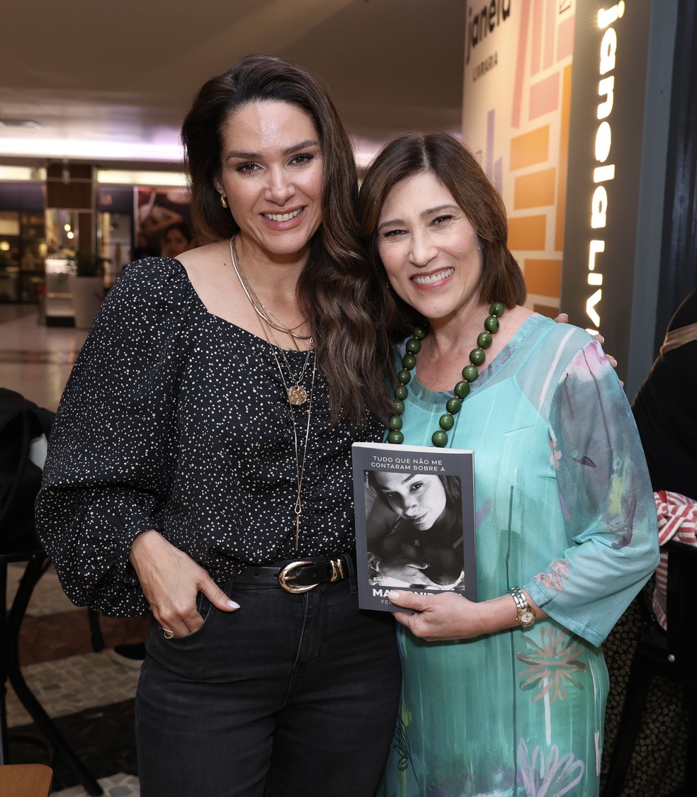 Fernanda Machado lança livro sobre maternidade no Rio; fotos