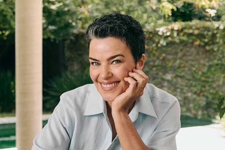 Vídeo: Longe da TV há 15 anos, Ana Paula Arósio não descarta volta às novelas