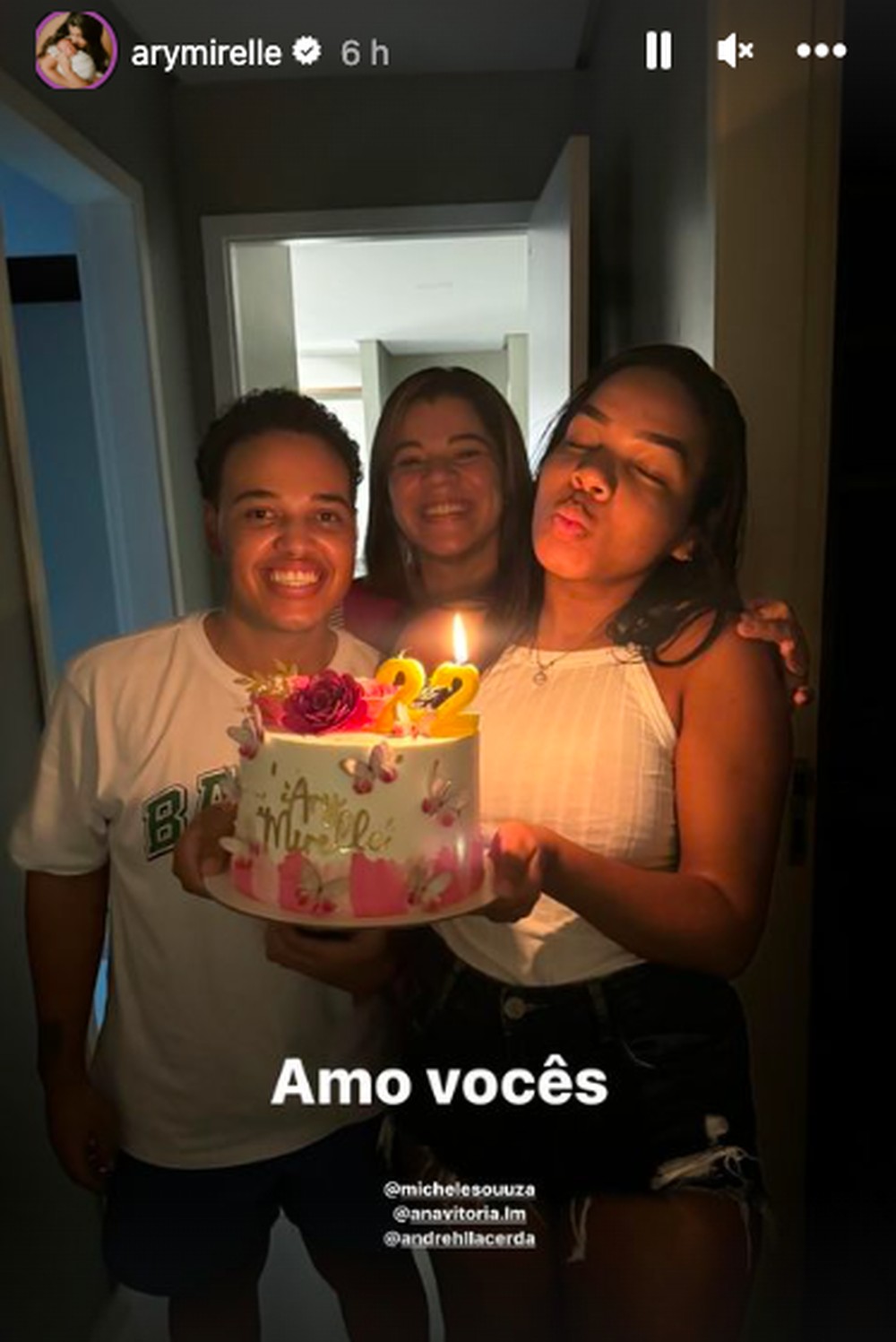 Ary Mirelle comemora primeiro aniversário sendo mãe: 'Maior presente'