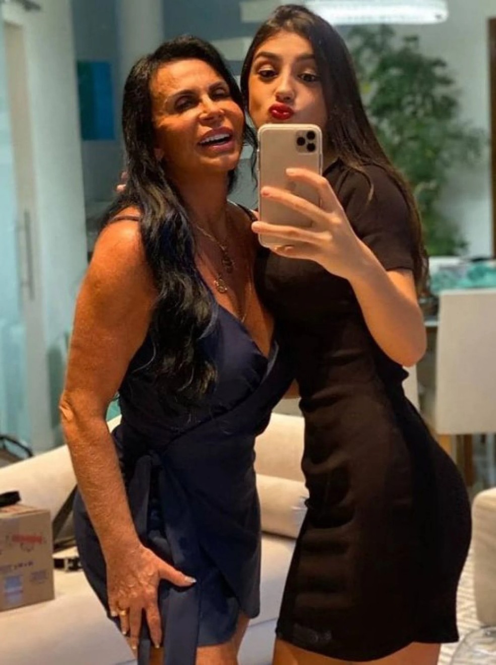 Bia Miranda revela que agrediu menino após ele dizer que Gretchen é um ET