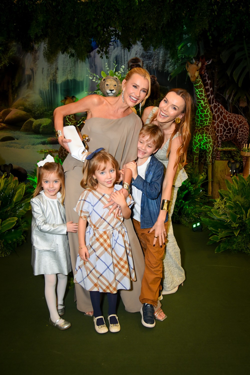 Fabiana Justus celebra aniversário de 2 anos do filho caçula, Luigi