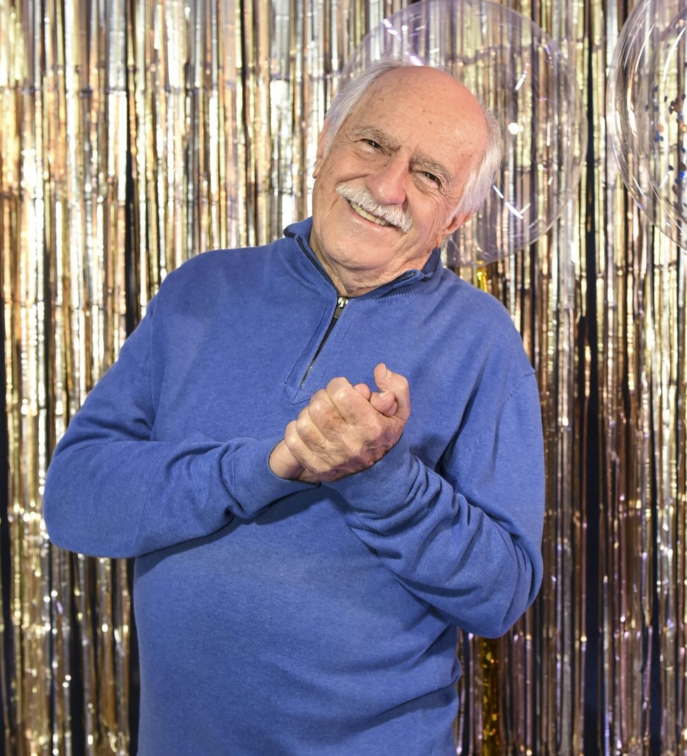 Com 50 novelas na carreira, Ary Fontoura comemora sucesso na web ...