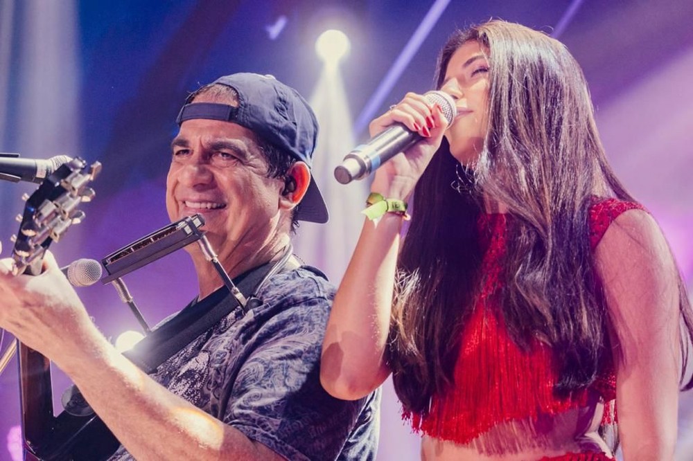 Durval Lelys agita o sul da Bahia com gravação do seu novo DVD