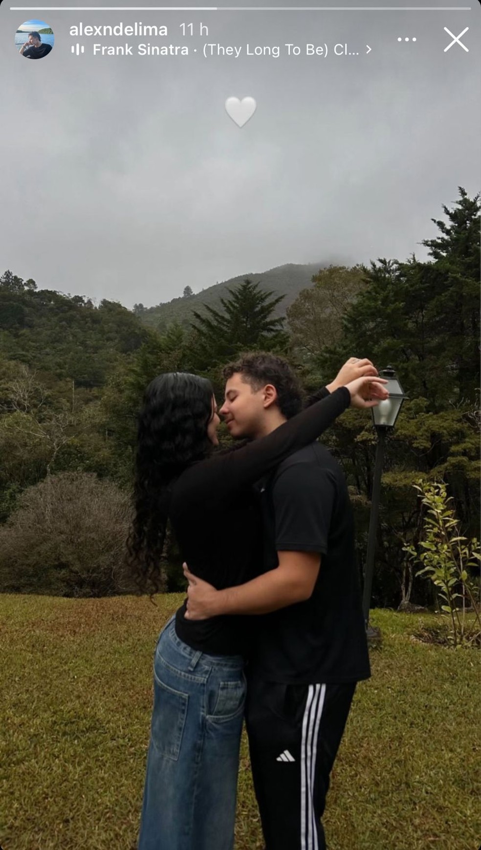 Filho de Ronaldo, Alexander Lima quebra discrição e posa em clima de ...