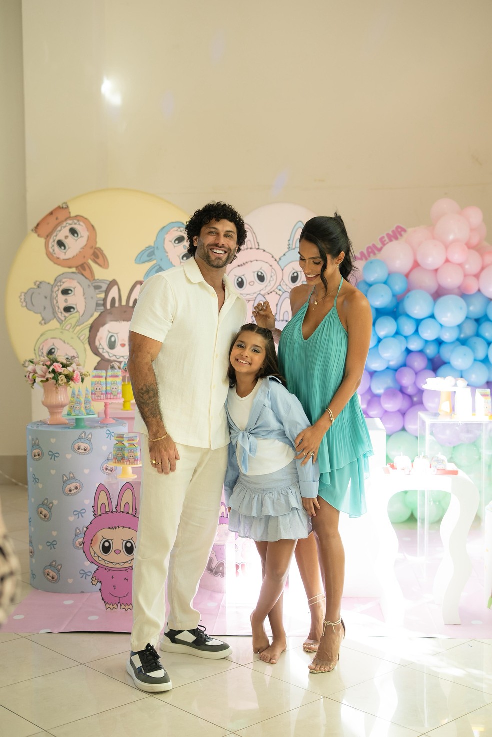 Com o tema Labubu, Jesus Luz e Carol Ramiro comemoram o aniversário de ...