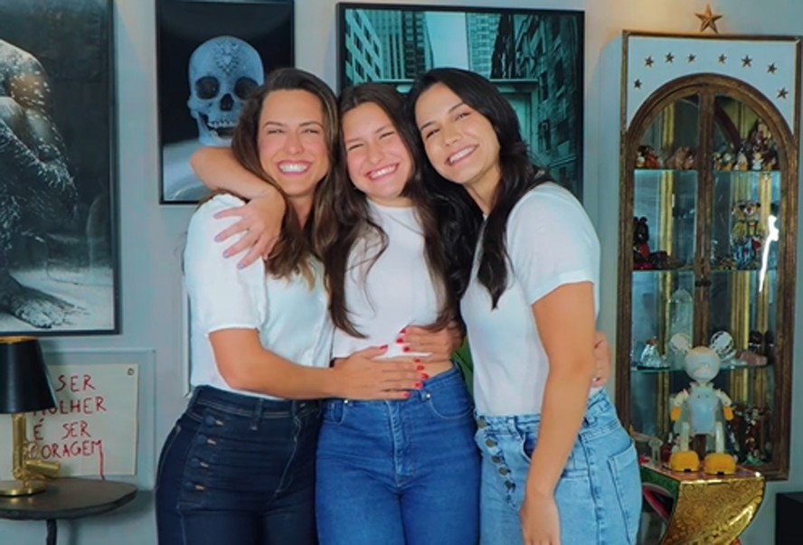 Kyra Gracie posa com ex de Malvino e enteada e fãs elogiam maturidade ...