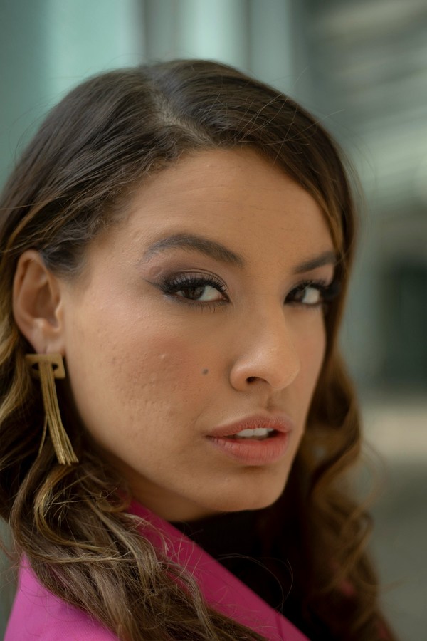 Ex-BBB Bia quer novos passos na carreira artística: 'BBB foi uma escola'