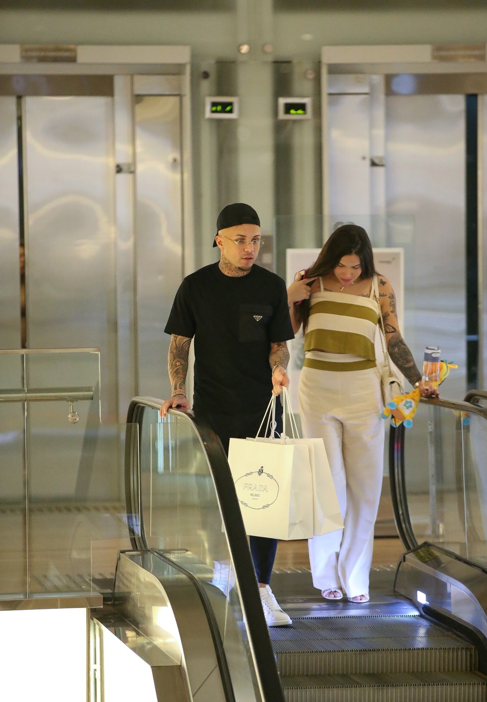 Após reatar casamento, Everton Cebolinha e Isa Ranieri passeiam no Rio