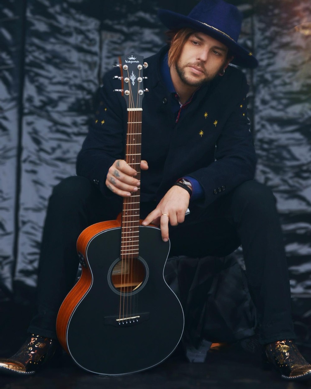 Filho brasileiro de Priscilla Presley, Navarone Garcia diz que aprendeu ...