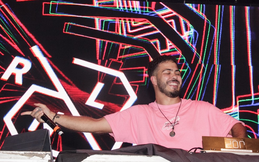 DJ Ronald, filho de Ronaldo, faz show em São Paulo