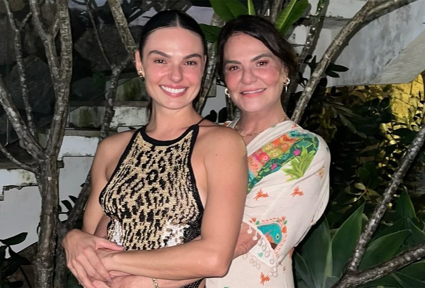 Isis Valverde fala de casamento após alta de câncer da mãe: 'Com ela ...