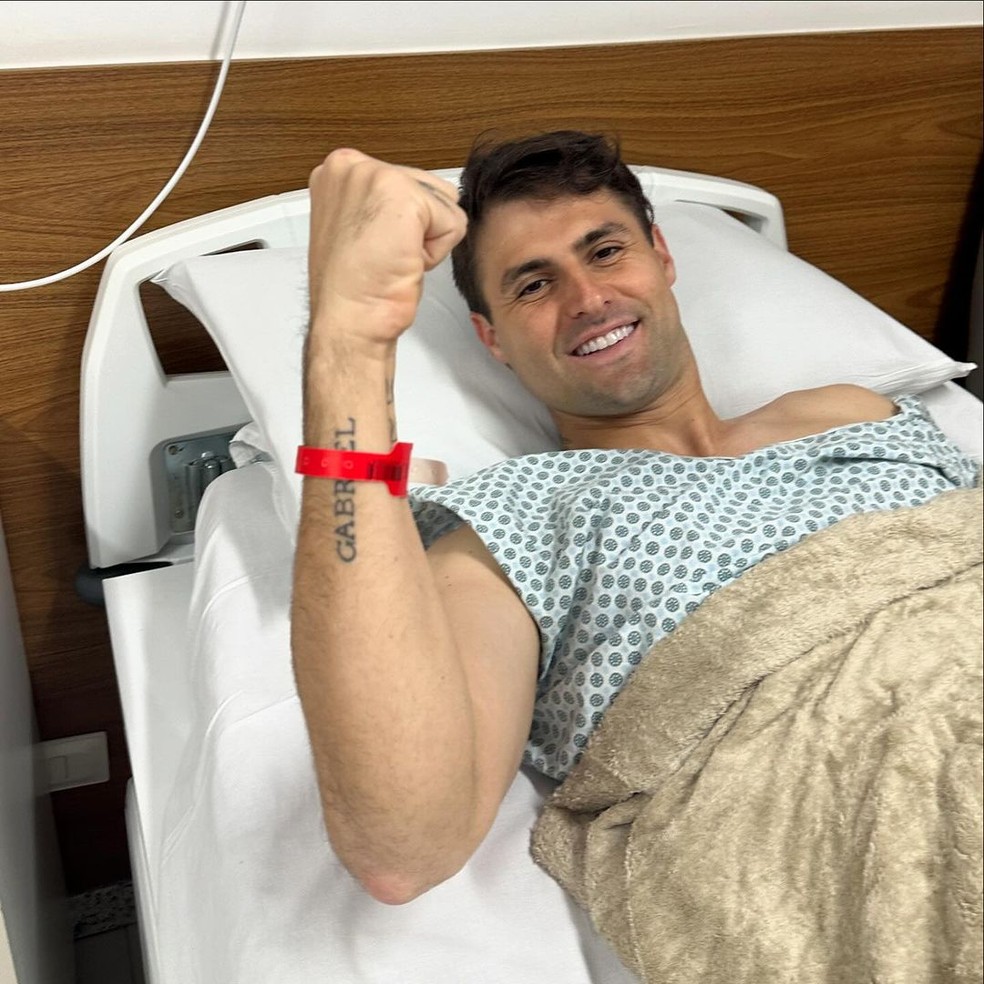 Rezende é submetido a cirurgia após sofrer séria lesão: 'Recuperação é ...