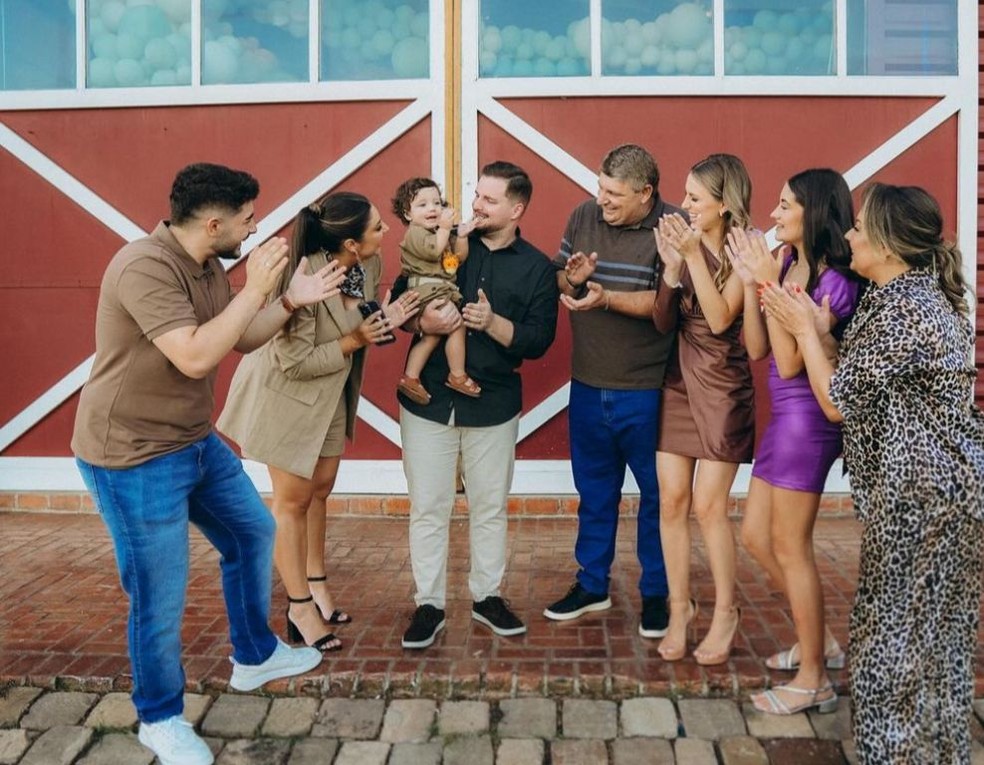 Conheça Letícia Stuchi, influenciadora do RS que mobilizou ajudas de ...