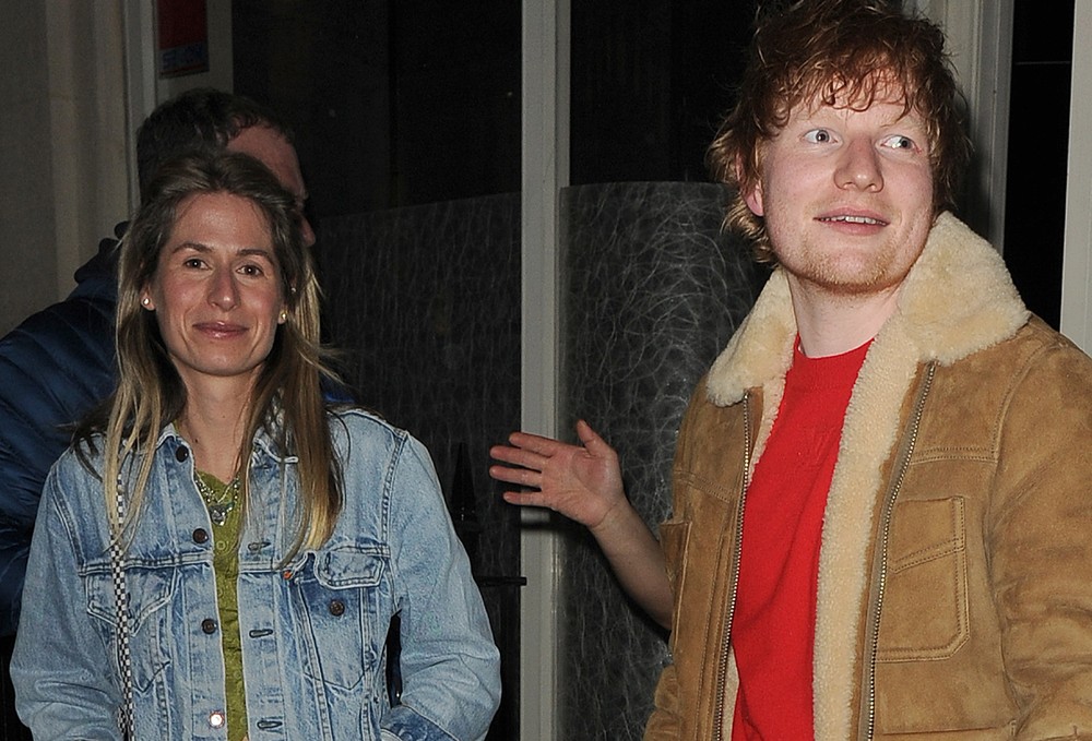 Ed Sheeran e a mulher fazem aparição rara durante jantar em Londres