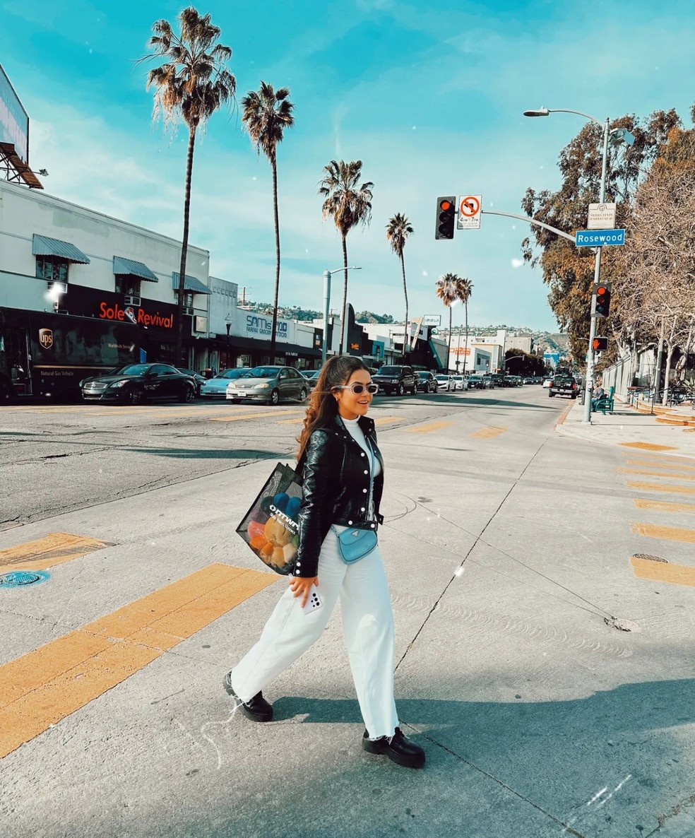 Maisa Silva abre álbum de fotos de viagem a Los Angeles