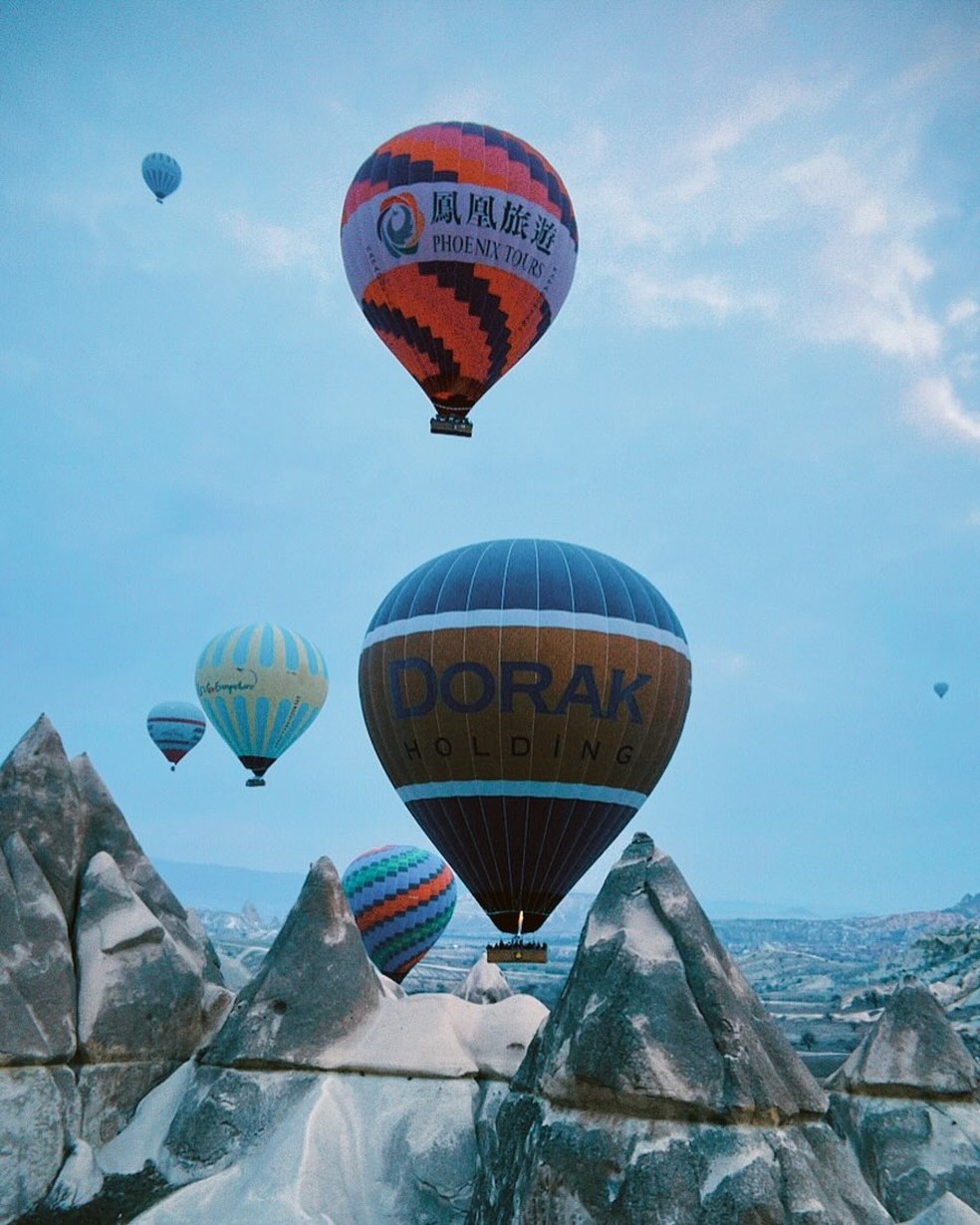 Aos 17, filha de Gloria Maria faz viagem pela Turquia e abre álbum