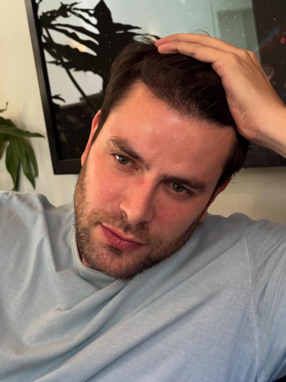 Após harmonização, transplante e emagrecimento, ex-BBB Gustavo avisa ...