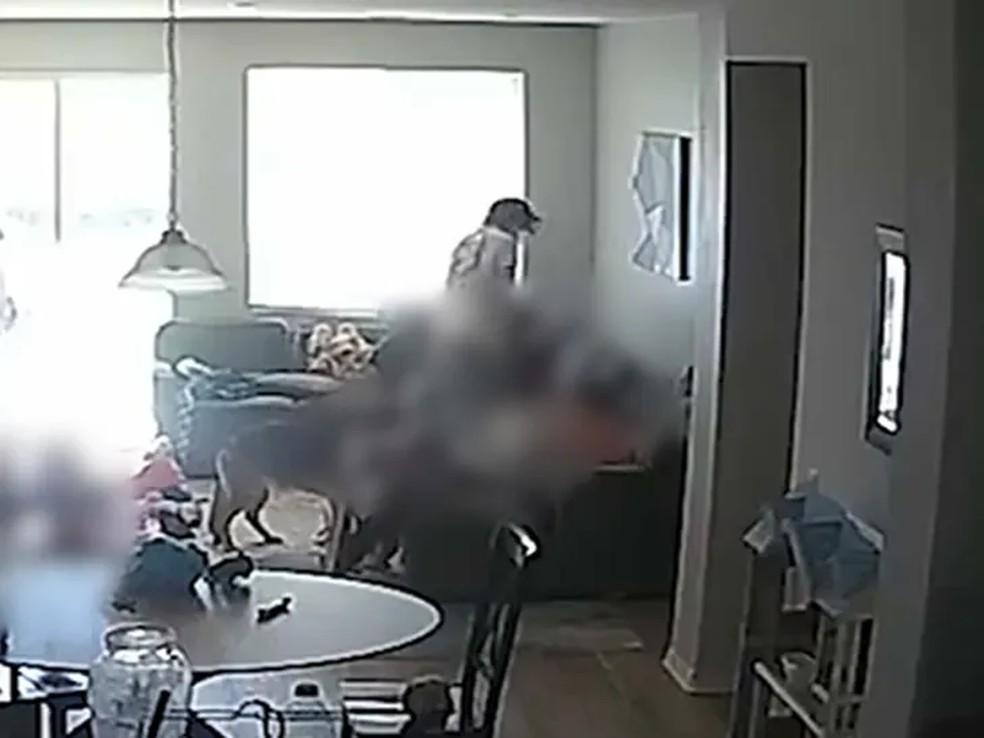 Editor da série 'Jury Duty' é acusado de agredir criança, diz site ...