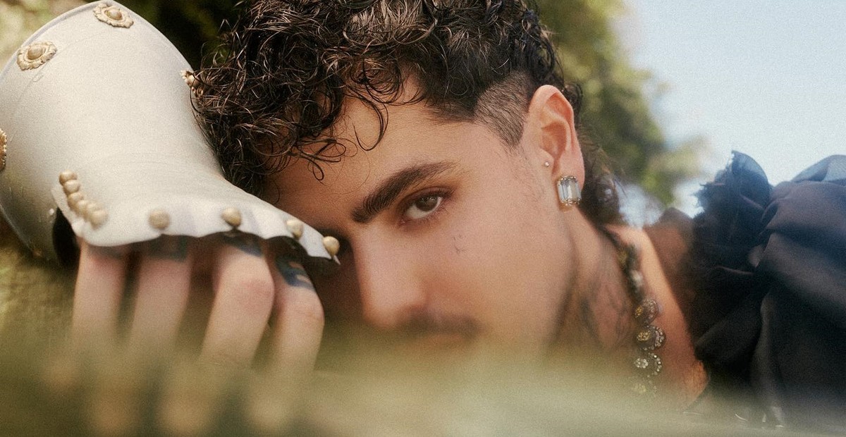 Ex-The Voice, Leandro Buenno lança álbum sobre vivência com o HIV