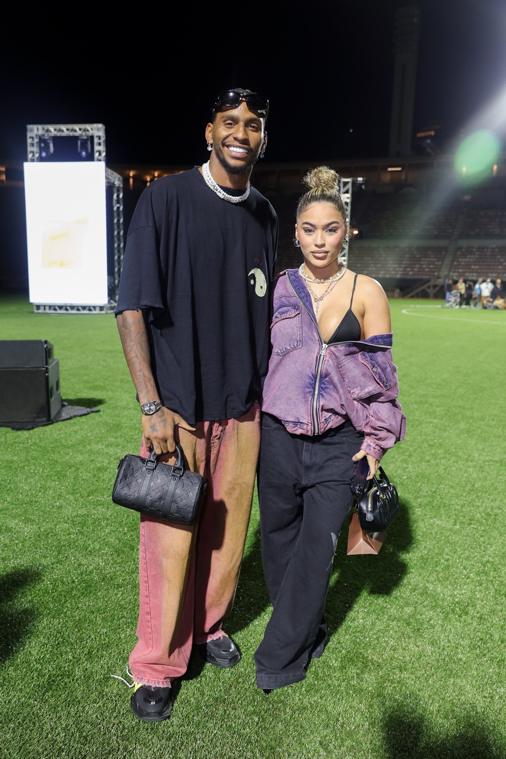 Quem é Rauany Barcellos? Influencer está noiva de Hugo Souza, goleiro ...